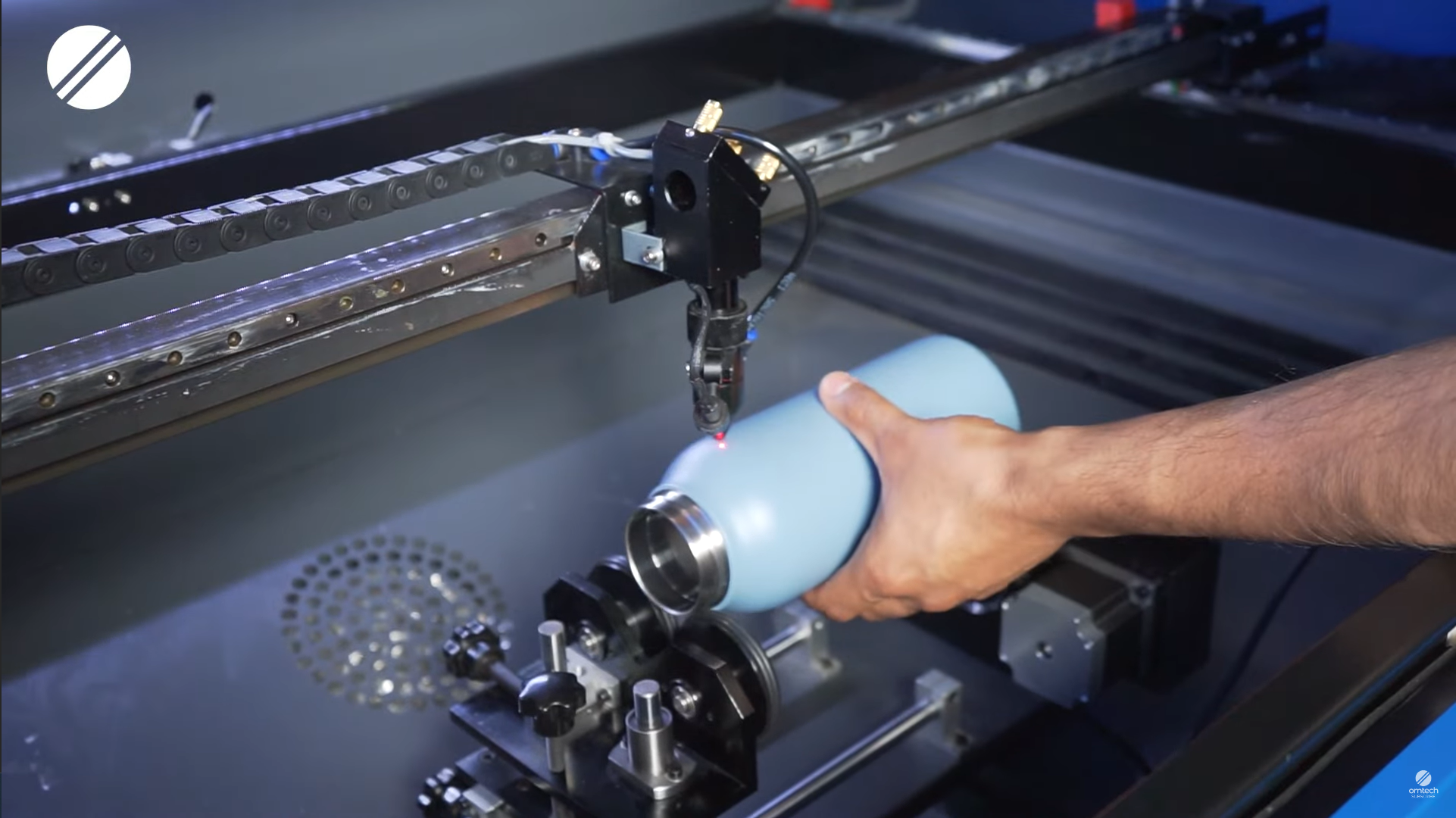 Ultimate Guide to Engraving Water Bottles, Mugs, Cups – OMTech