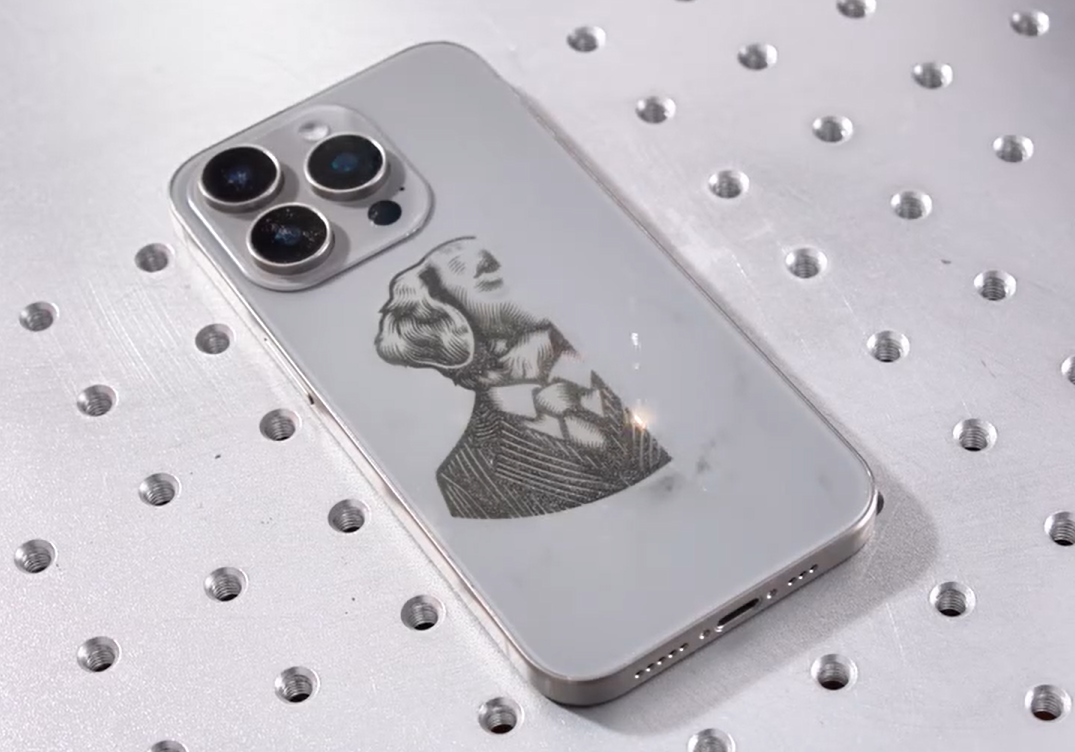 How to Laser Engrave iPhones and iPads – OMTech